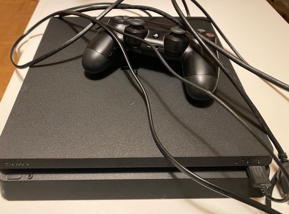 PS4 Slim 1 Tb | Kaufen auf Ricardo