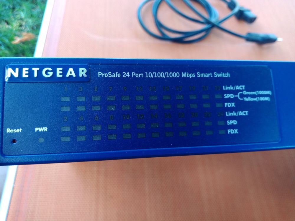 NETGEAR GS724T v4 (Gebraucht) in Eglisau für CHF 35 – mit Lieferung auf Ricardo kaufen