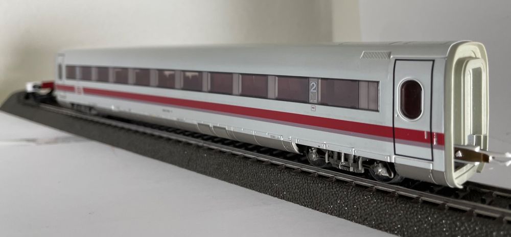 Märklin 4370 & 4371 ICE 1 Mittelwagen mit Innenbeleuchtung (Gebraucht ...