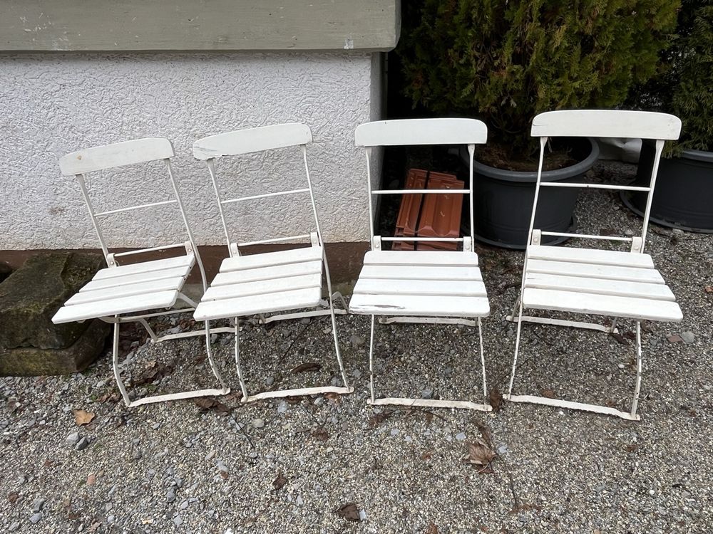 4 Weisse Klappstühle, Gartenstühle, Balkonmöbel Vintage Shab (Gebraucht ...