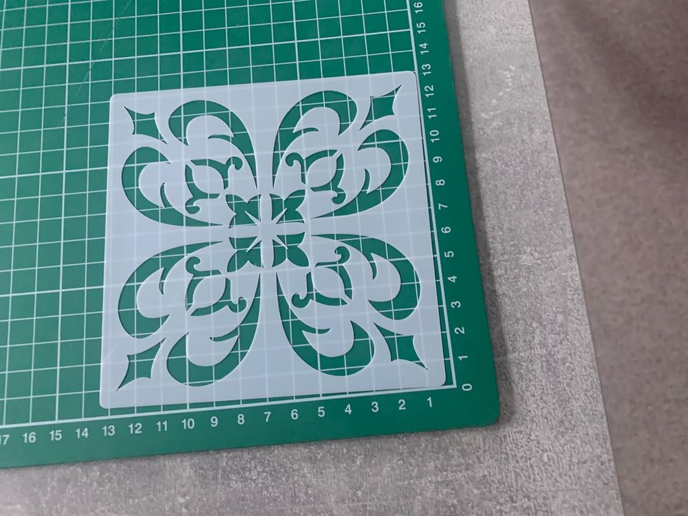 Schablone Muster (Neu und originalverpackt) in Amriswil für CHF 3 – mit ...