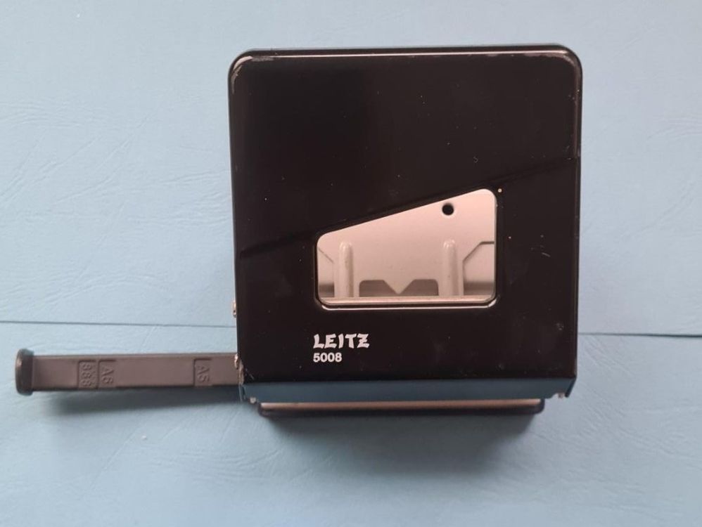 Leitz Locher 5008 in Schwarz/Weiss (Gebraucht) in Urdorf für CHF 4.5 ...