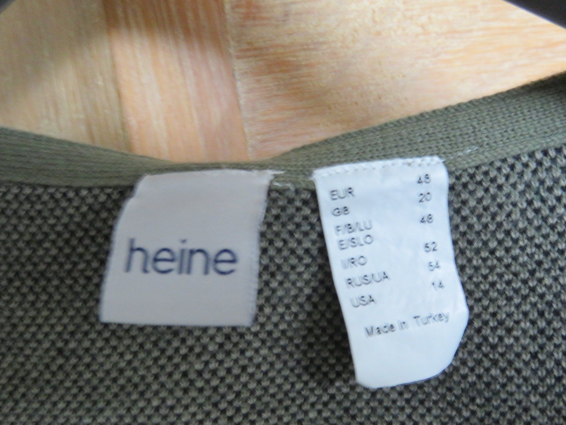 Heine Strickjacke mit Kapuze, Gr. 48, Top Zustand! (Neu (gemäss ...