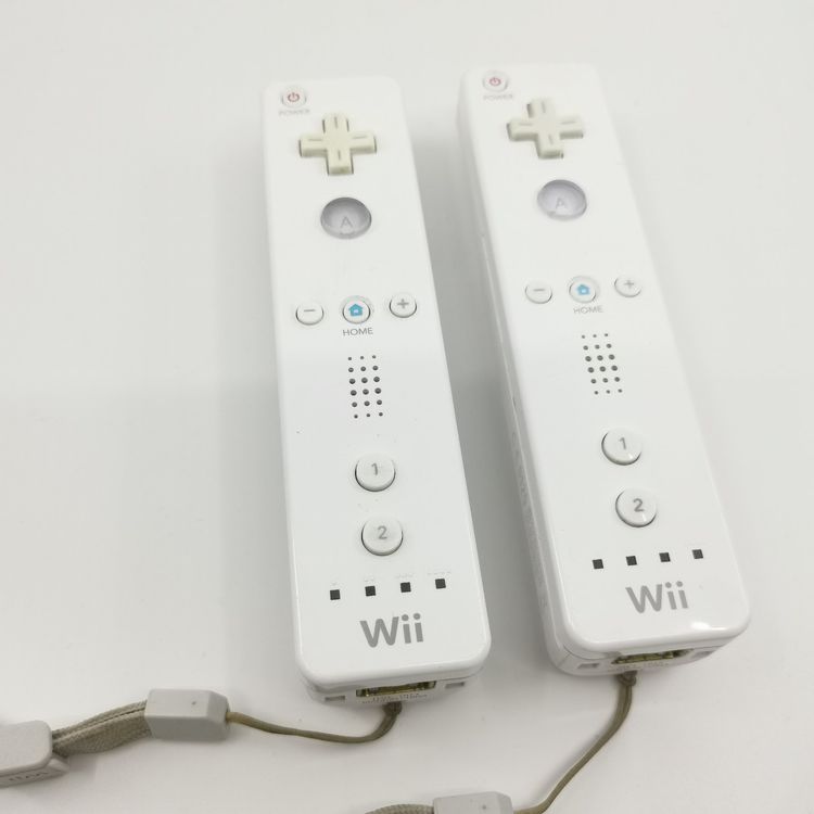 2 manettes Wii officielles RVL-003 | Kaufen auf Ricardo