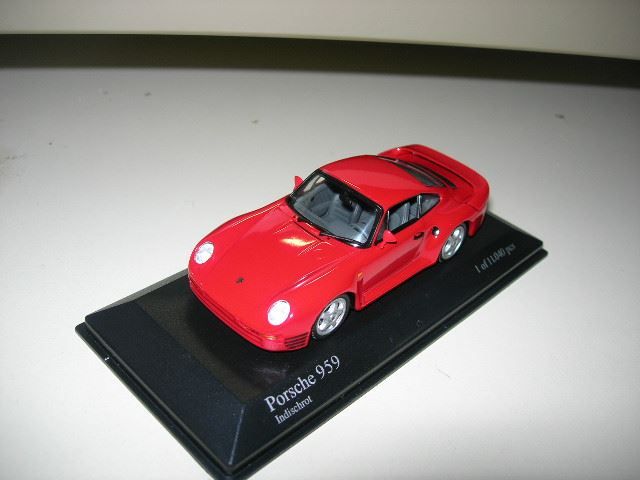 Porsche 959 1987 rot * Minichamps 1:43 (Neu und originalverpackt) in Hornussen für CHF 42 – mit ...