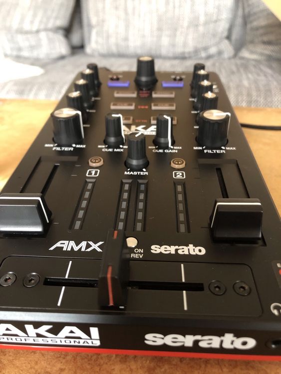 Akai AMX Serato Mixing-Controller (Neu (gemäss Beschreibung)) in ...