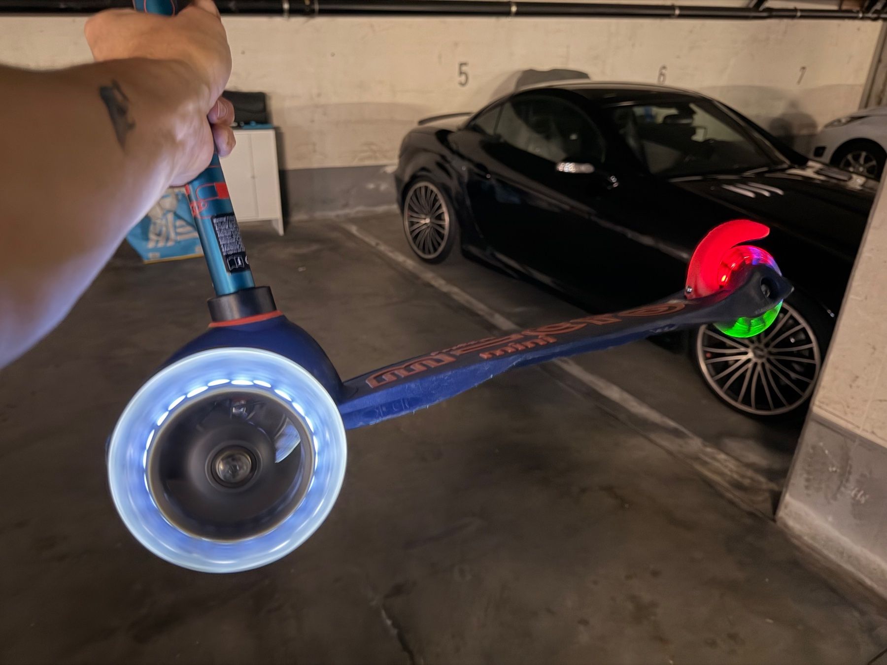 Mini Micro Scooter Kinder mit LED-Rädern und Ersatzbremse (Gebraucht ...