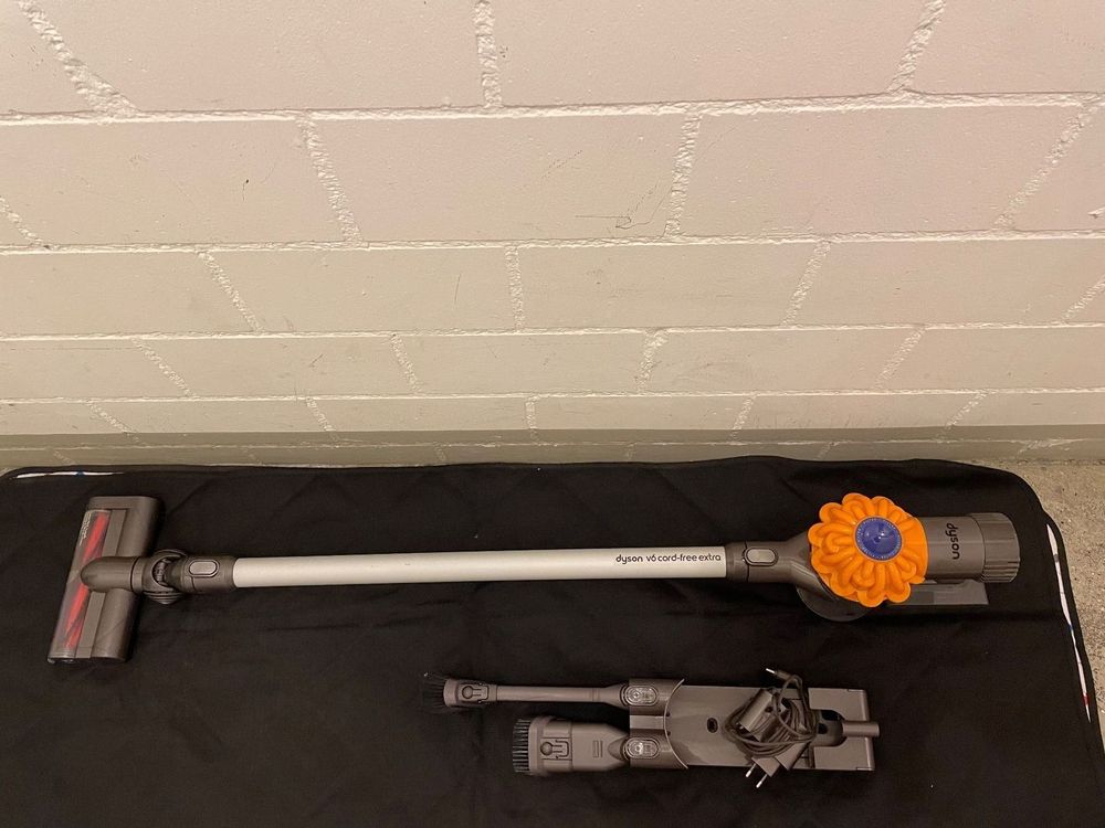 Dyson V6 card-free-extra Handstaubsauger (Gebraucht) in Lausen für CHF ...