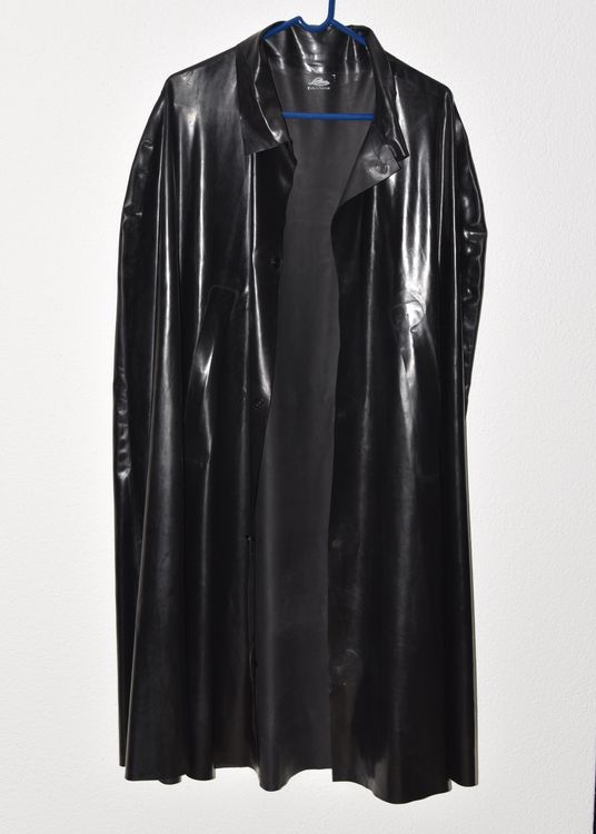 Schwarzes Latex Cap der Extraklasse (Gebraucht) in Täuffelen für CHF 98 ...