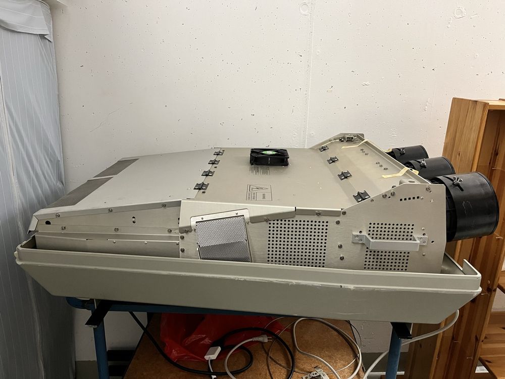 Barco Graphics 1208S Projektor (Röhre, CRT) | Kaufen auf Ricardo