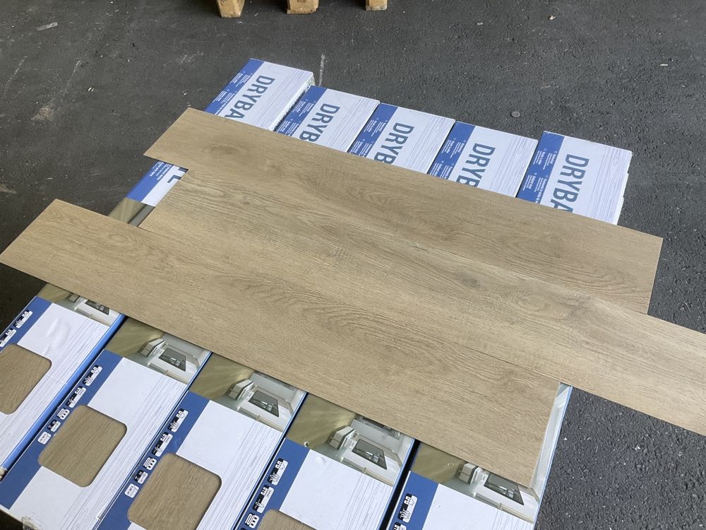 VINYL BODENBELAG – 66.30m2 (Neu und originalverpackt) in Emmenbrücke ...