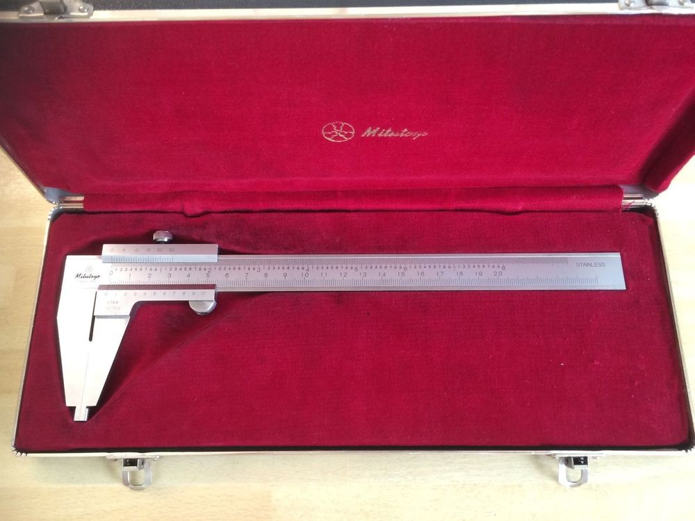 Schieblehre Mitutoyo 200mm (Gebraucht) in Wattwil für CHF 25 – mit ...