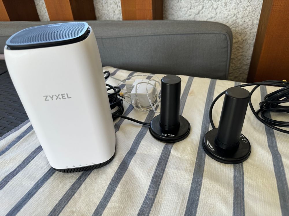 Zyxel NR5101 5G Router mit externen Antennen | Kaufen auf Ricardo