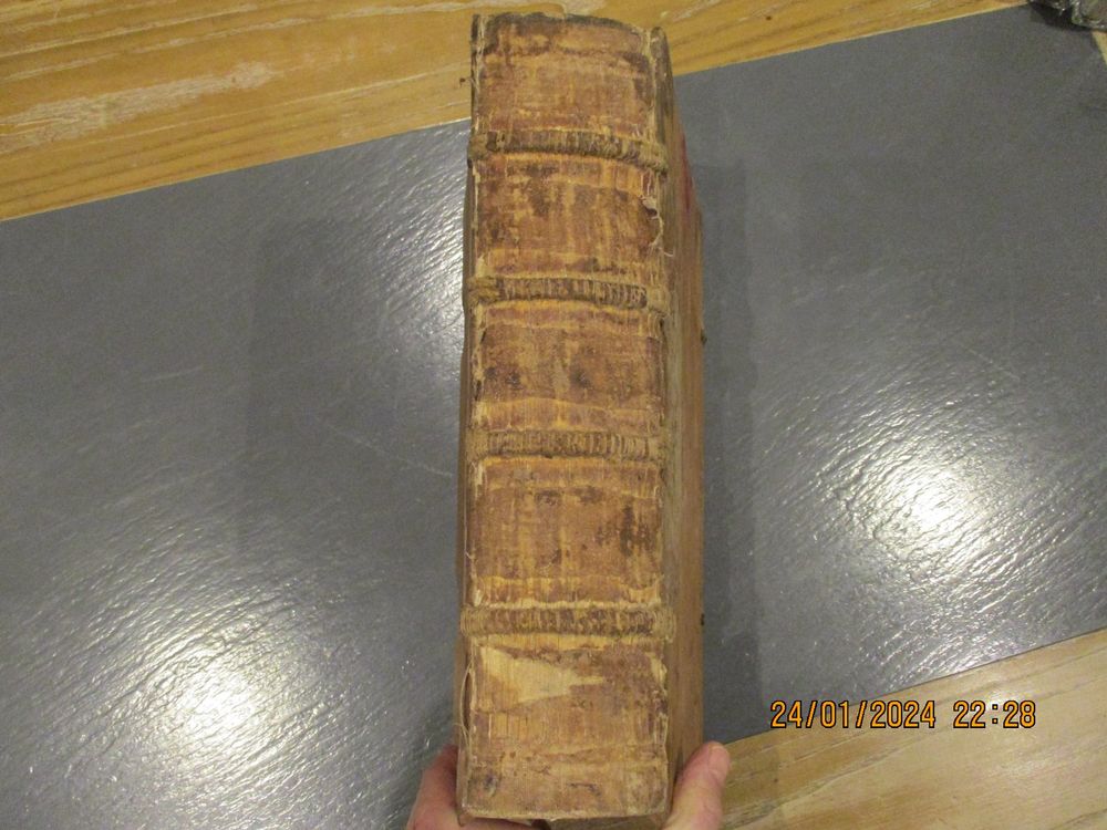 ANTIKE BIBEL BIBLIA HEILIGE SCHRIFT 1728 MIT HOLZEINBAND | Kaufen auf ...