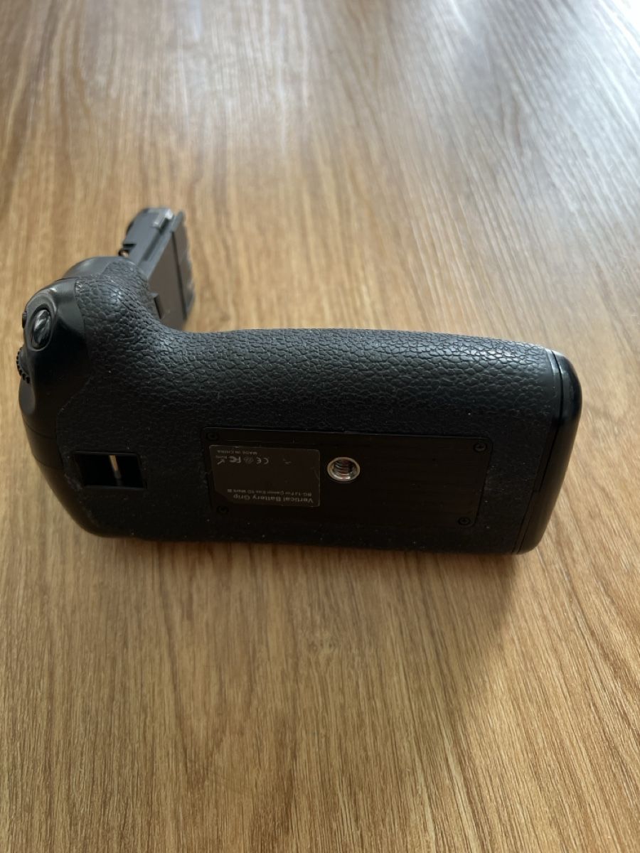 Batterie Grip BG 1J für Canon eos 5d Mark iii (Gebraucht) in Winterthur ...