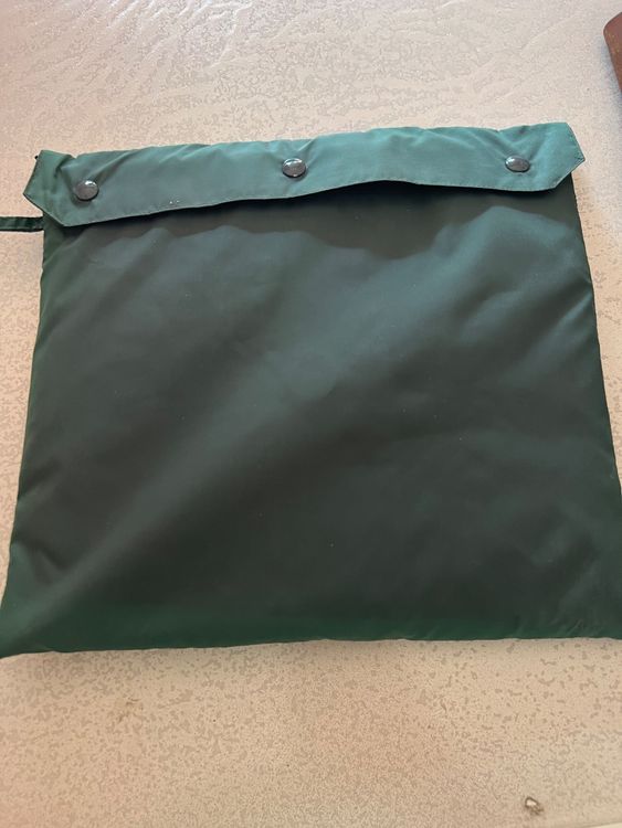 Regenschutz 52 n - mit Hülle - Schweizer Militär Armee | Kaufen auf Ricardo Regenschutz 52 n - mit Hülle - Schweizer Militär Armee | Kaufen auf Ricardo