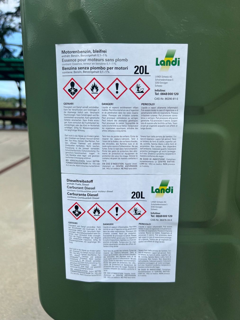 6 Bidons / Jerrican 20L pour carburant, état neuf, à saisir! (Neuf ...