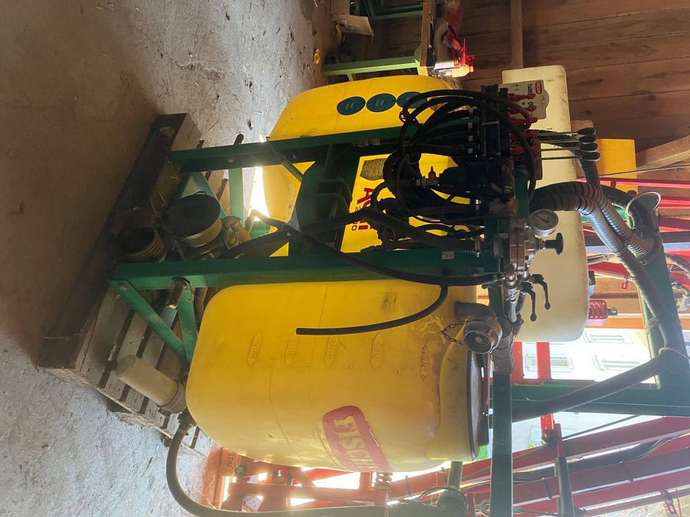 Feldspritze Fischer (Gebraucht) in Düdingen für CHF 2500 – nur Abholung auf Ricardo kaufen