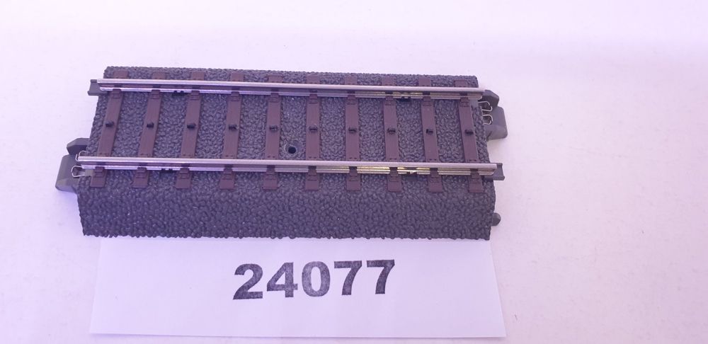 Märklin C-Gleis gerade 24077 (Gebraucht) in Neuenhof für CHF 3 – mit ...