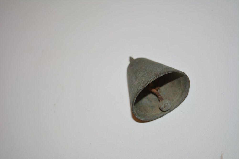 Glocke metall alt (Gebraucht) in für CHF 6 – mit Lieferung auf Ricardo ...