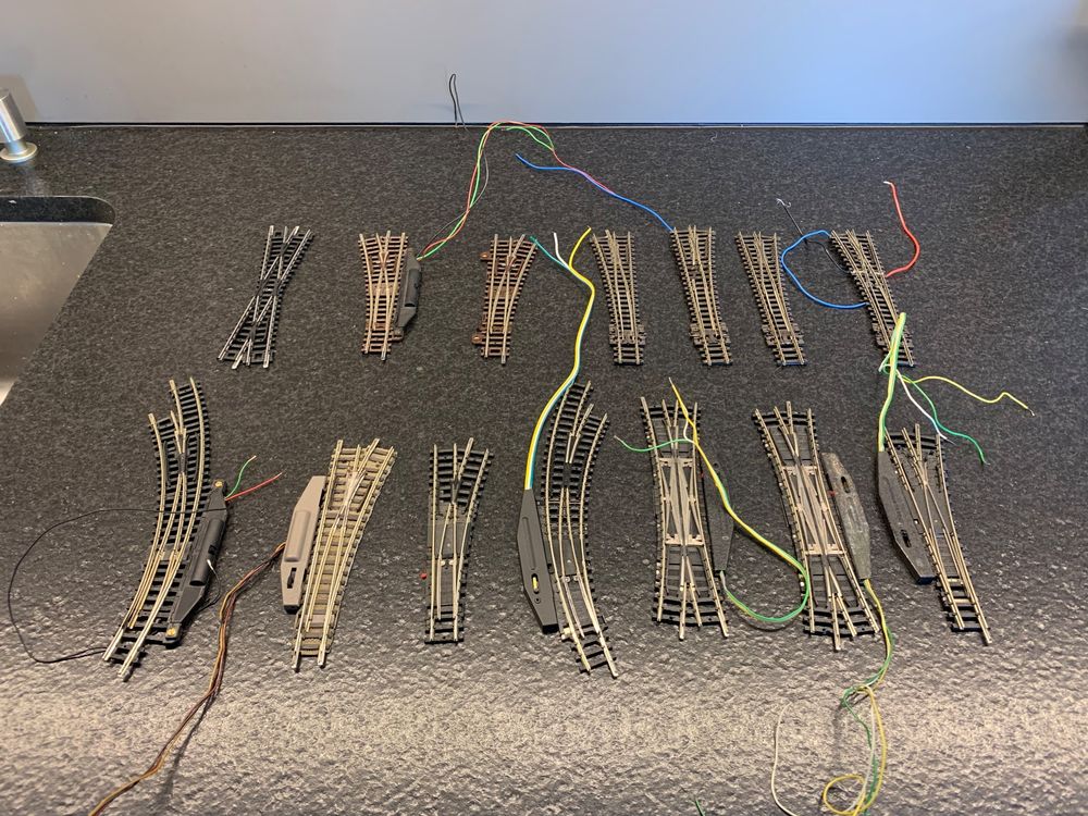 Spur N Weichenlot Minitrix, Fleischmann, Peco, Lima Kreuzung (Gebraucht) in Disentis/Mustér für ...