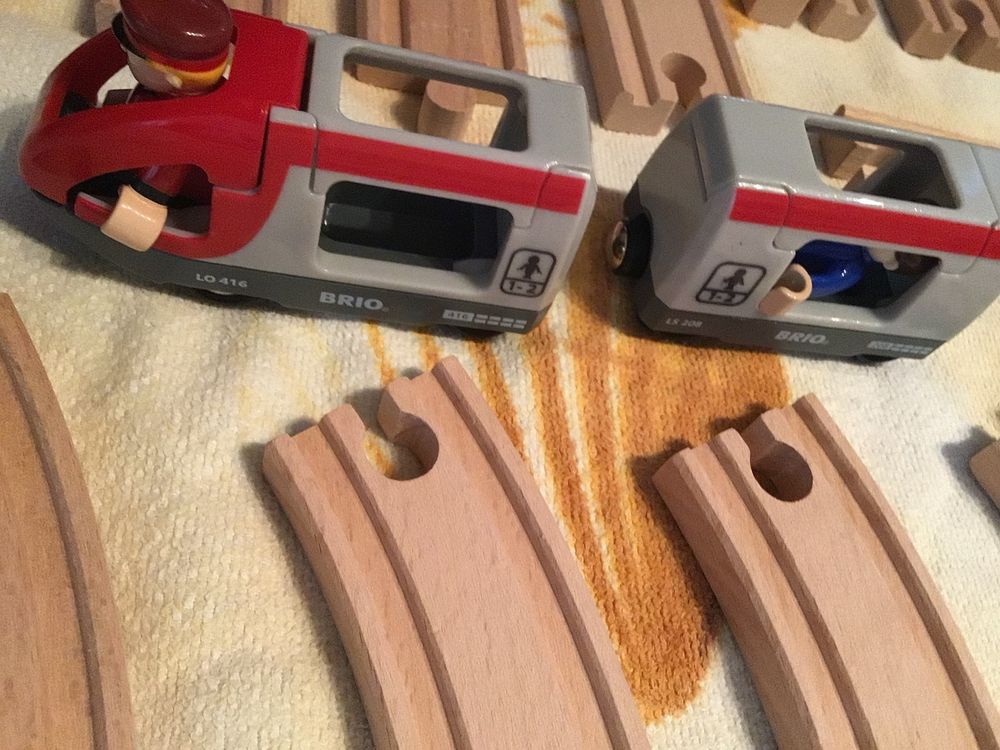 Brio Holz 52 teile mit Zug Wagons Figuren (Gebraucht) in Zürich für CHF ...