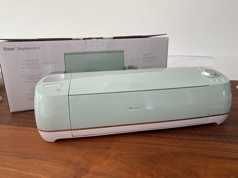 Cricut Explorer Air 2 (Gebraucht) in Bachenbülach für CHF 150 – mit ...