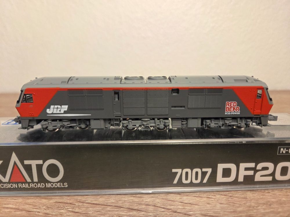 Kato N 7007 Diesellok DF200 Red Bear J.R.F (D'occasion) à St-Aubin ...