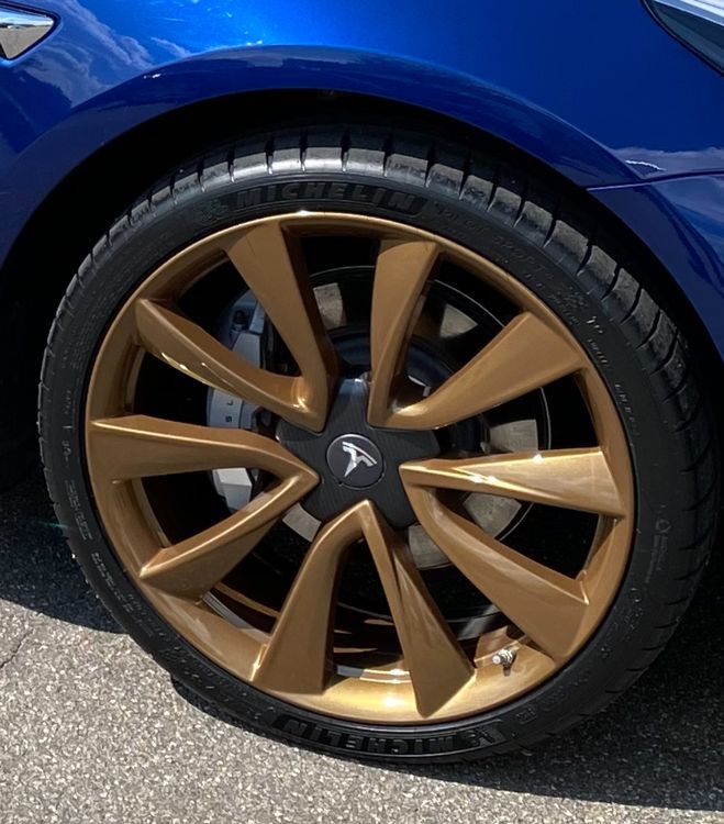 Tesla Carbon Fiber Wheel Cap Kit | Kaufen auf Ricardo