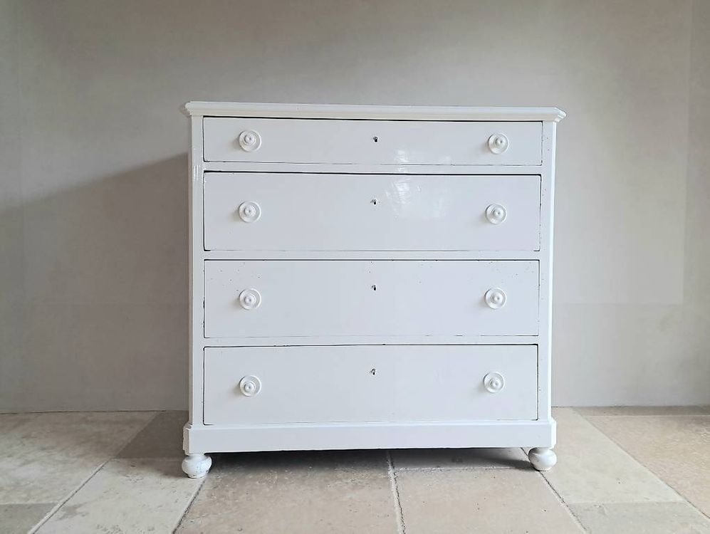 Commode ancienne laquée blanc (Gebraucht) in Echandens für CHF 320 – nur Abholung auf Ricardo kaufen