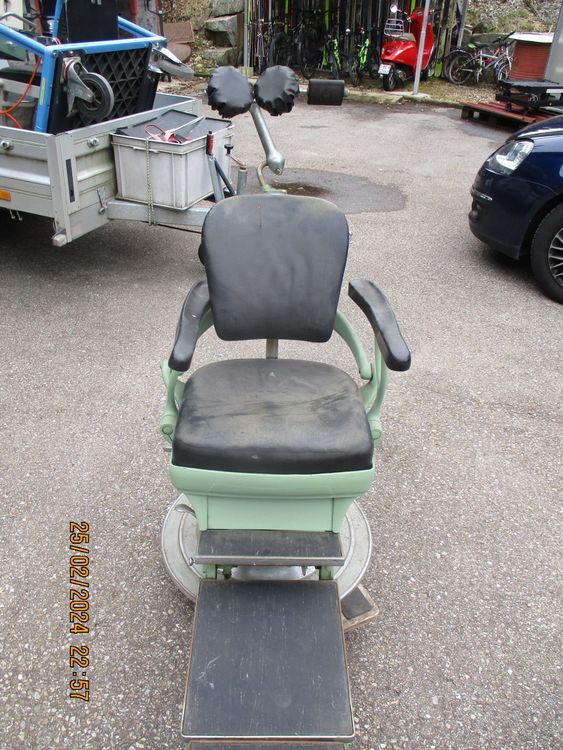 COIFFEUR STUHL FIGARO DENTISTE ZAHNARZT HOCKER SITZ ANTIK (Gebraucht ...