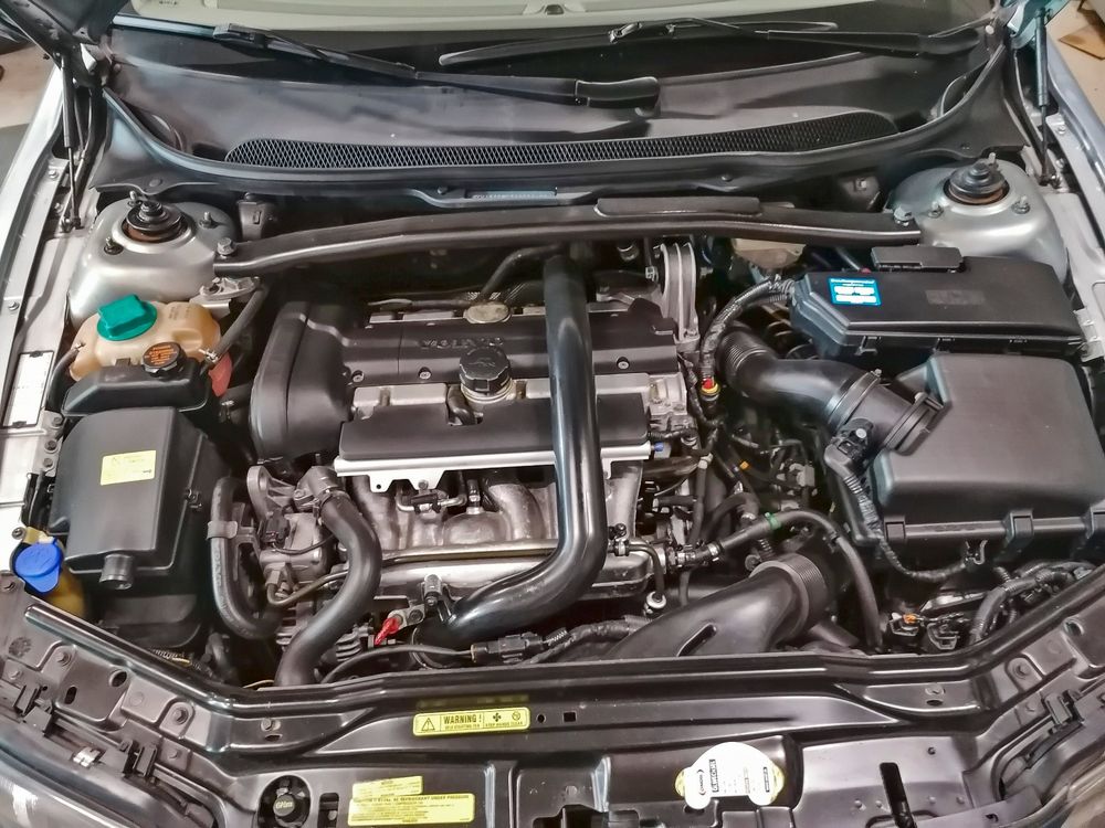 Volvo V70 XC, 2450, Benzin Aut. 200PS, 237000km, MFK Mrz 23 | Kaufen ...