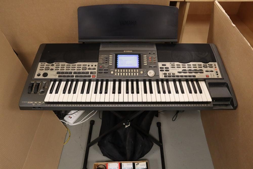 Keyboard Yamaha PSR-9000 (Gebraucht) in Zürich für CHF 300 – nur ...