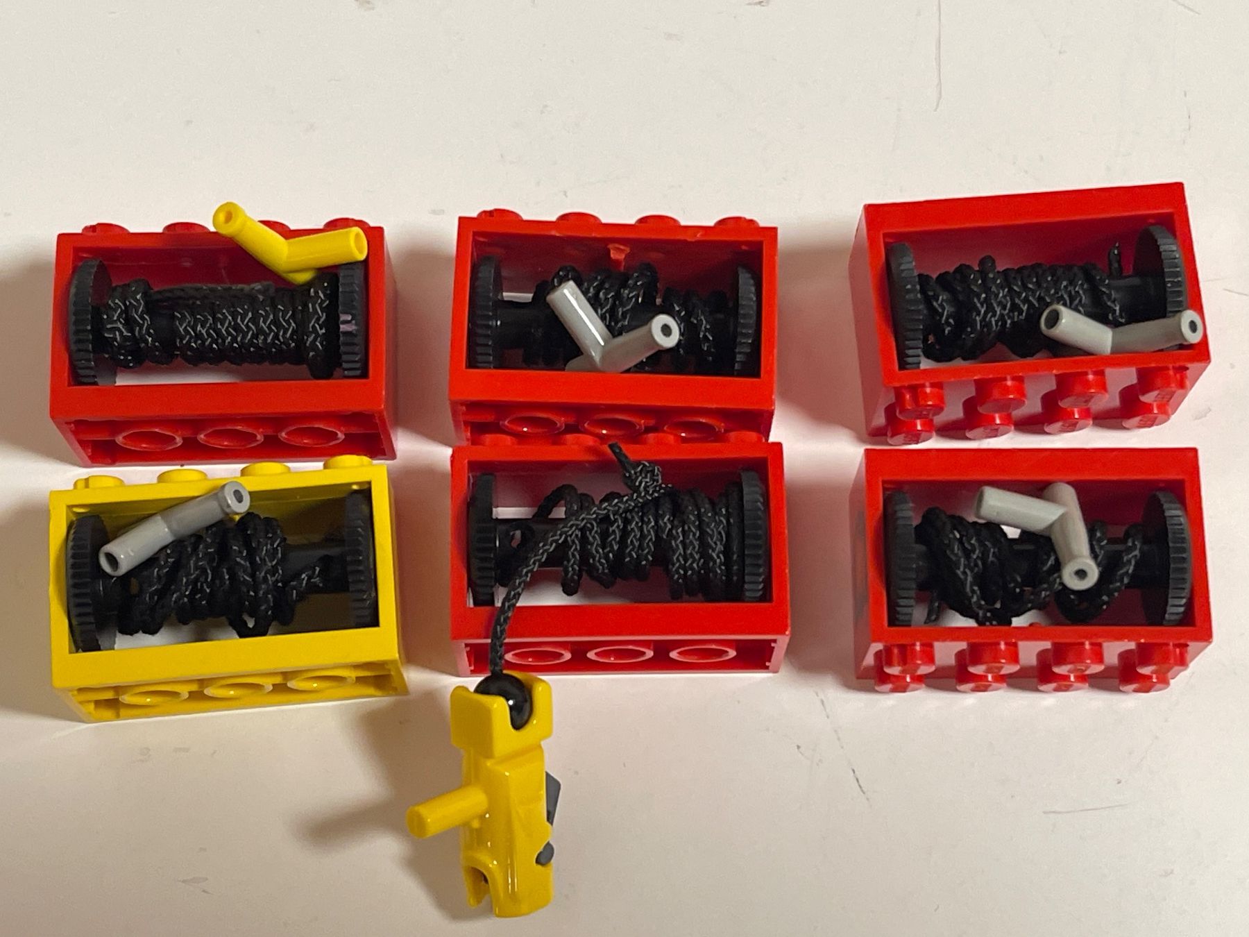 LEGO - 6 Feuerwehrschläuche (Gebraucht) in Gelterkinden für CHF 6 – mit ...