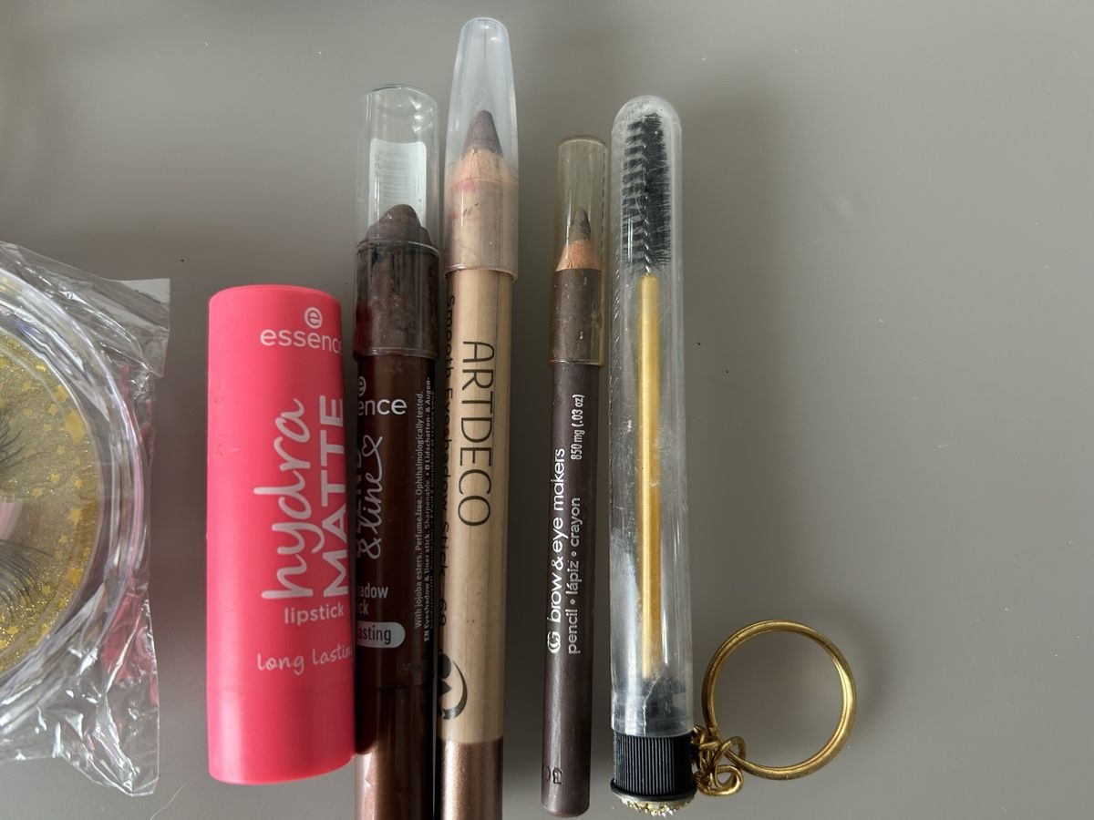 Make up Set: L'Oréal, Essence, Artdeco, Neuwertig! (Neu (gemäss ...