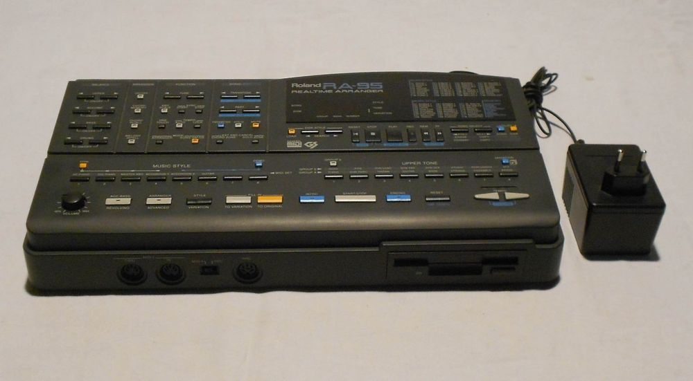 Roland RA-95 Realtime Arranger (Gebraucht) in Wetzikon für CHF 50 – mit ...