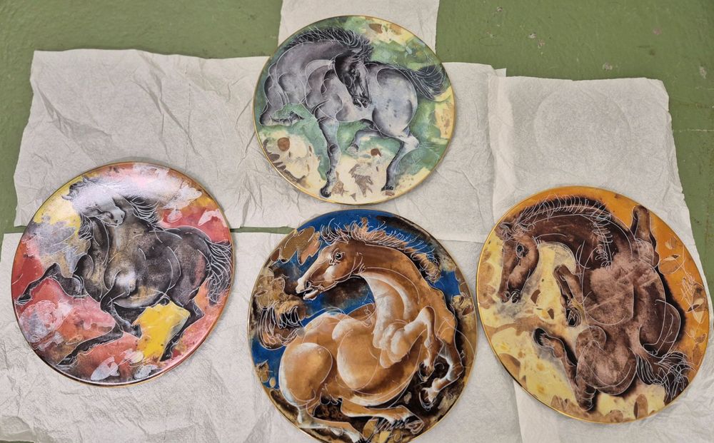 4 Sammlerteller Pferde "Die vier Elemente" HANS ERNI (Neu (gemäss Beschreibung)) in Zürich für ...