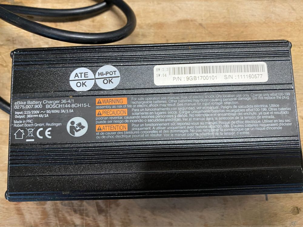 E-Bike Akku / Power Pack "Bosch" 10INR18/65-4 mit Ladegerät (Gebraucht) in Worben für CHF 86 ...