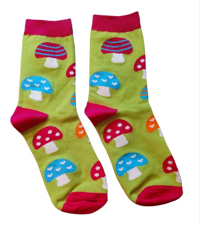 Socken Pilze / Mushrooms (Neu und originalverpackt) in Zürich für CHF 4.9 – mit Lieferung auf ...