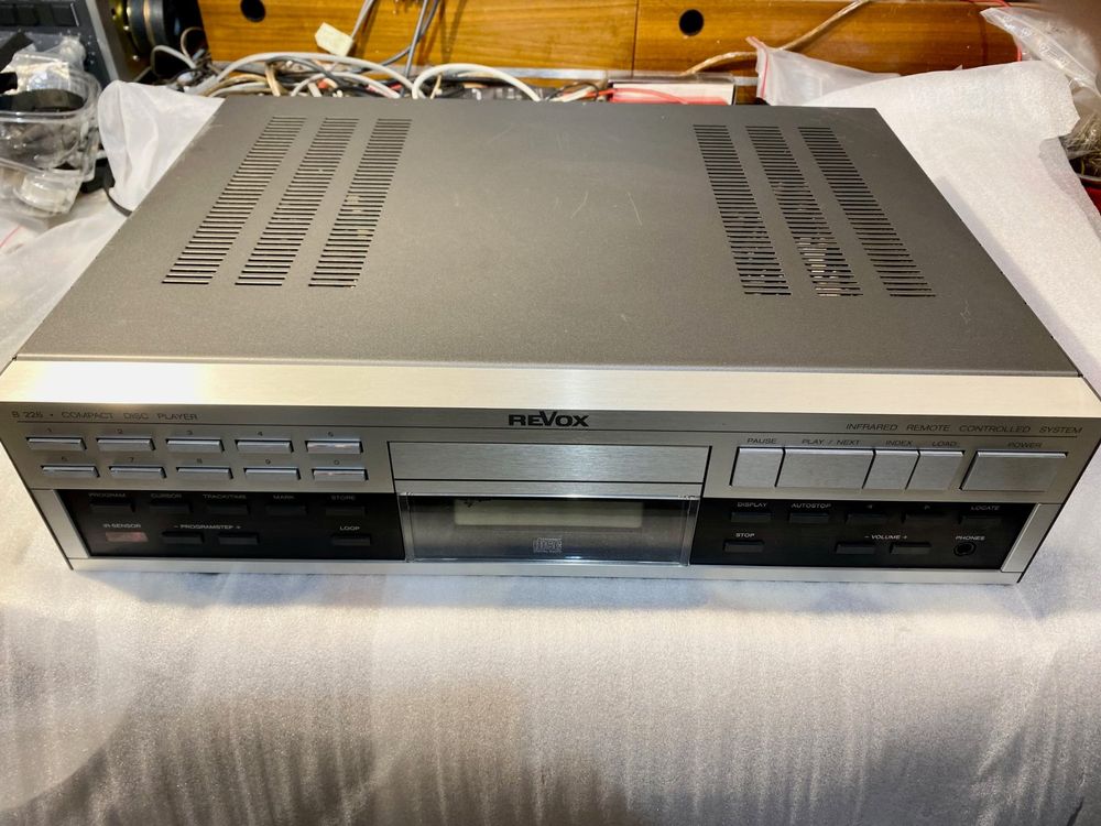 ReVox B226 CD-Player mit schwarzer Front (Gebraucht) in Hünenberg für ...