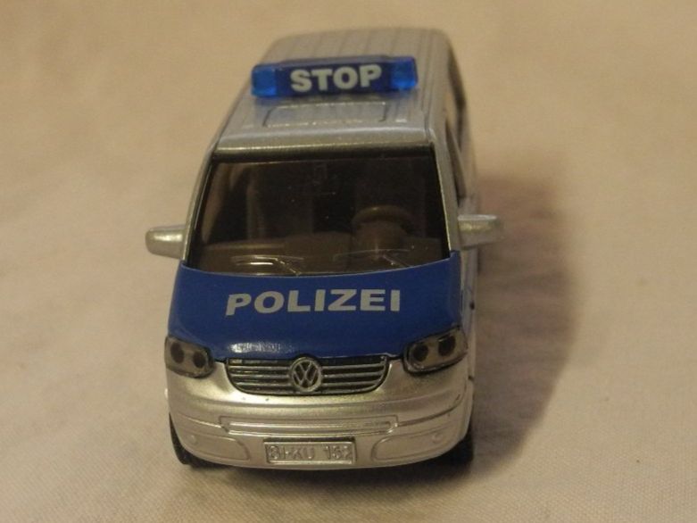 SIKU 1070 1338 VW VAN POLIZEI NEU (Neu (gemäss Beschreibung)) in Gurtnellen für CHF 6 – mit ...