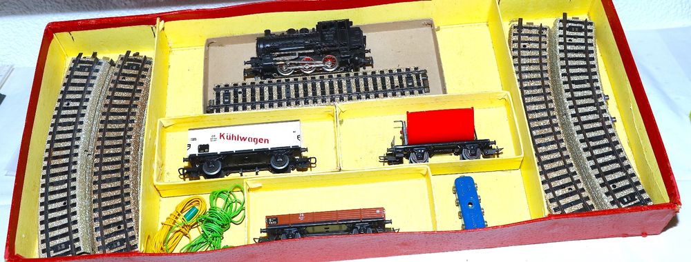 KOMPLETTER ZUG INKL. SCHIENEN.MÄRKLIN N°3200 KATALOG 1960/61 (Gebraucht ...