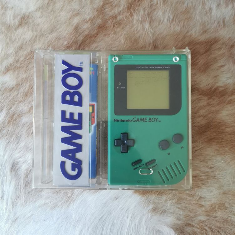 Game Boy Special Edition (OVP / grün) (Gebraucht) in Zürich für CHF 126 ...