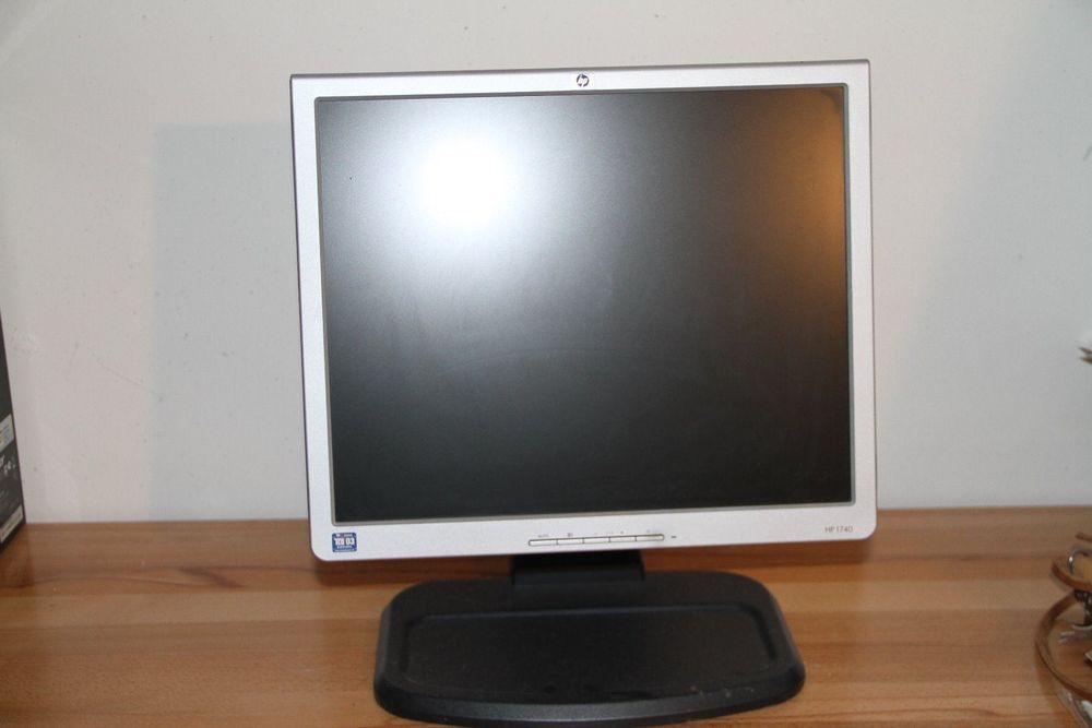 HP Monitor HP 1740 (Gebraucht) in für CHF 4.5 – nur Abholung auf ...