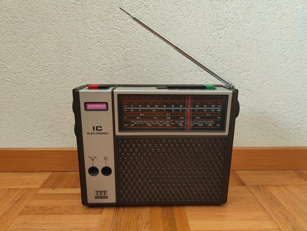 ITT IC Weekend Stereo Radio - Antik! (Gebraucht) in Meisterschwanden ...