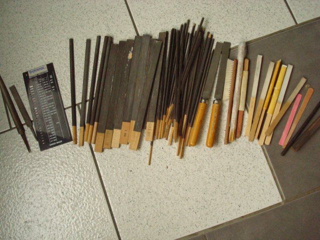 Viele Feilen rund, Leder, Eisen mit Griff, cabochons Bergeon (Gebraucht ...