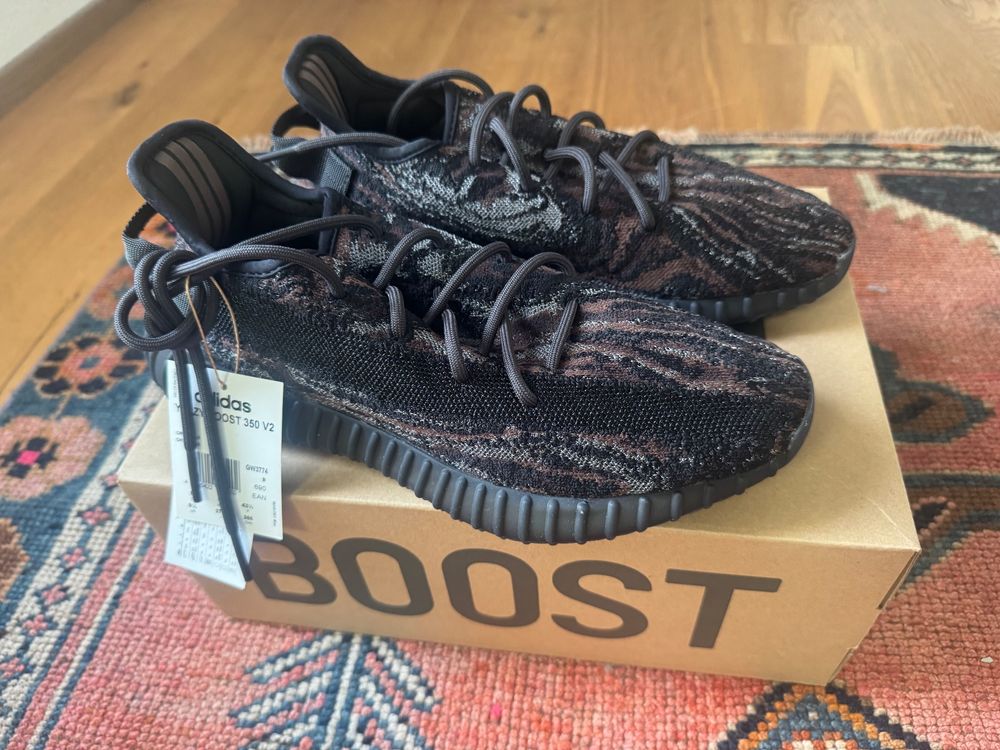 YEEZY Boost 350 (New - still w/ tags & box) (Neu und originalverpackt ...