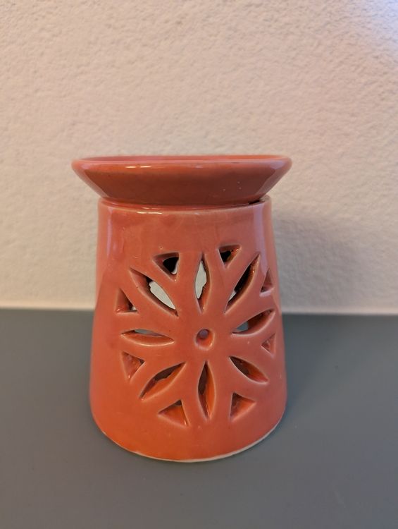 Schöne Keramik Duftlampe Rosé 🌸 Deko (Gebraucht) in Döttingen für CHF 0.5 – mit Lieferung auf ...