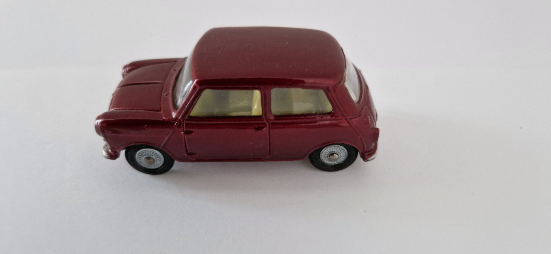 Corgi Toys, Mini (Morris Mini-Minor), 1 43 (Gebraucht) in Uster für CHF ...