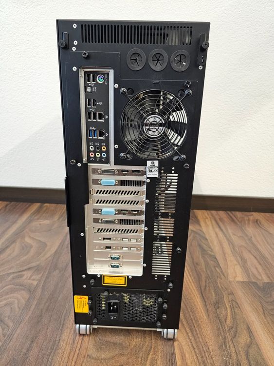 Workstation mit 2x CPU und 2x GPU | Kaufen auf Ricardo